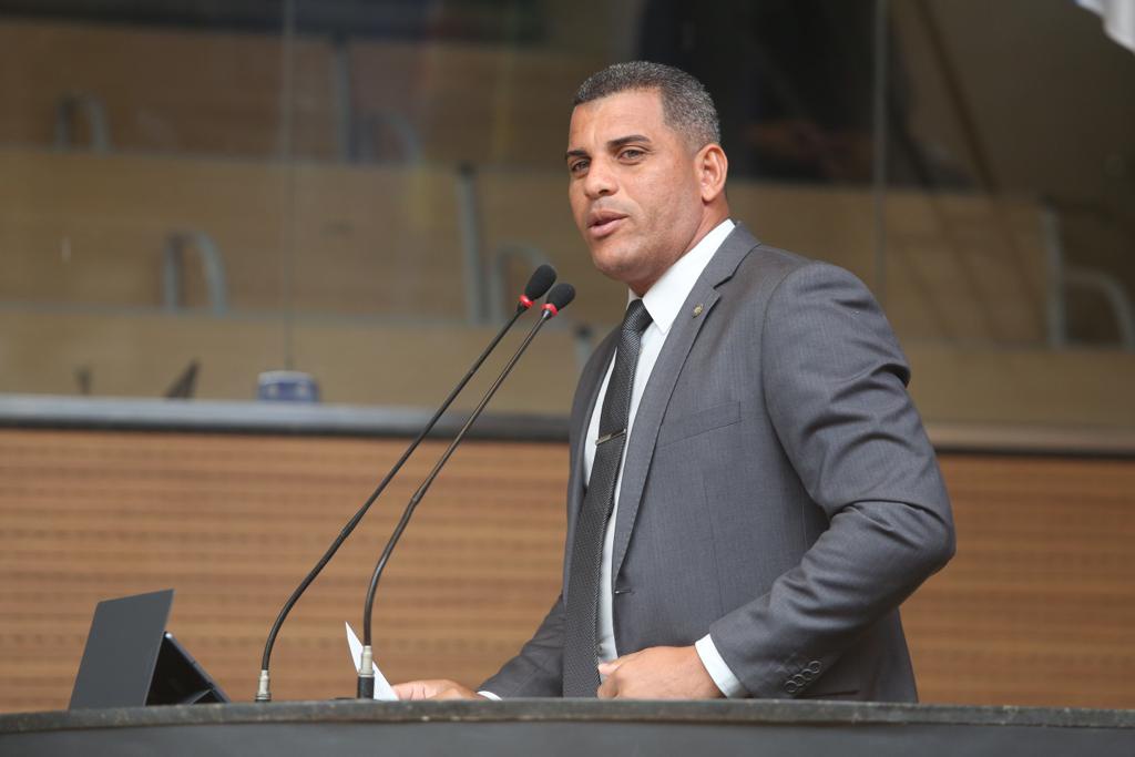 Ronaldo Lopes faz discurso de despedida — Câmara Municipal do Recife - PE