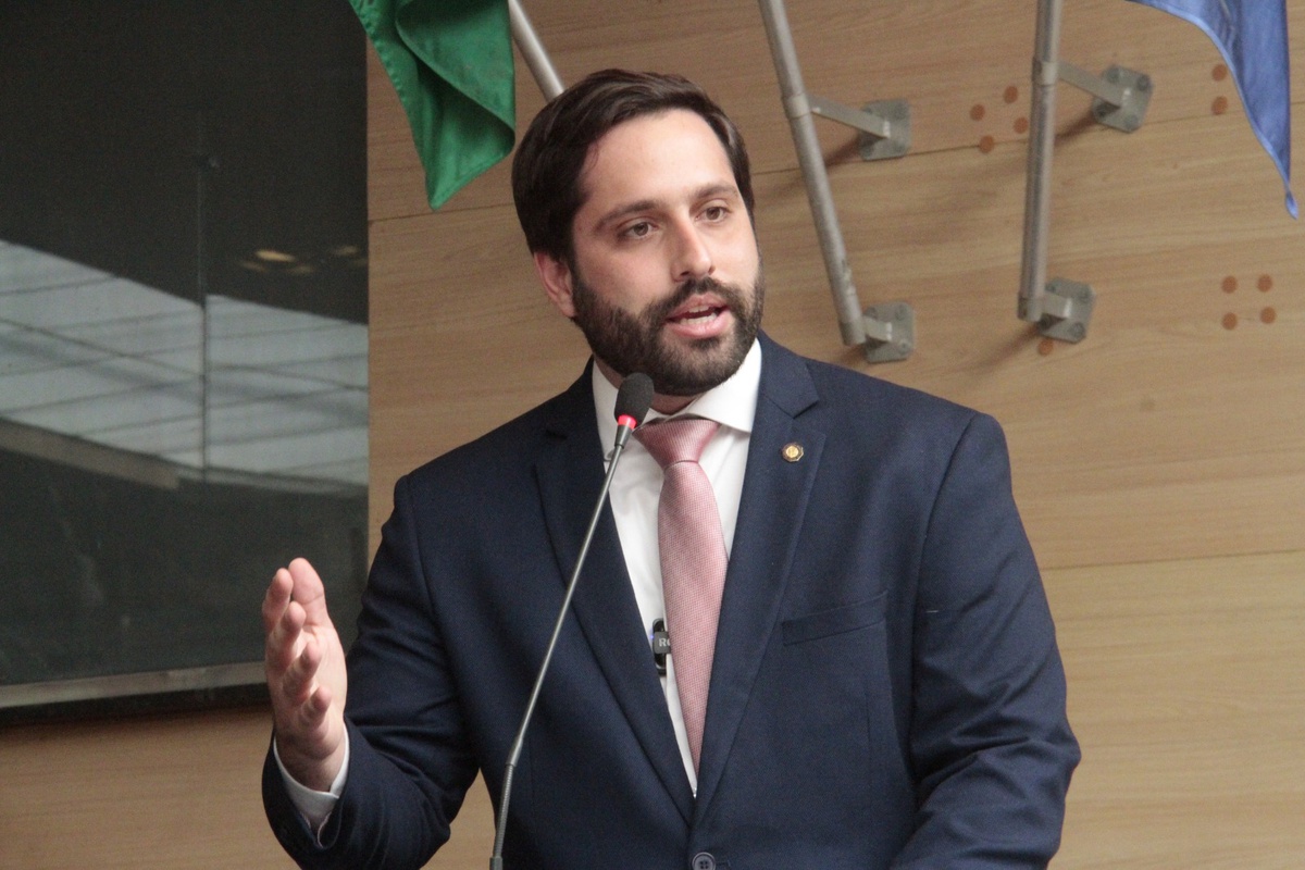 Eduardo Mota elogia Programa Parceria — Câmara Municipal do Recife - PE