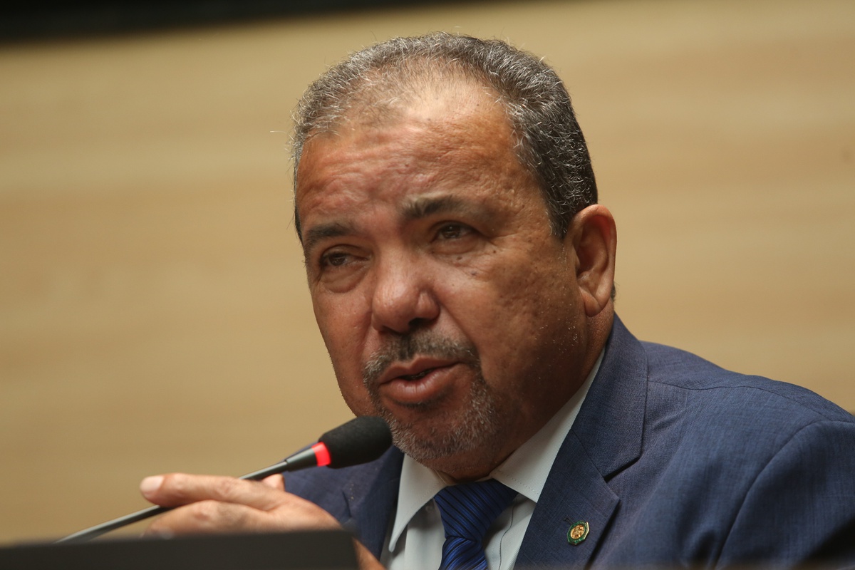 Hélio Guabiraba apresenta requerimentos em prol de Nova Descoberta ...