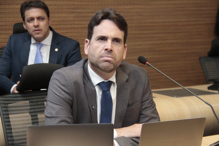 Eduardo Moura propõe certificação a estabelecimentos que vendem bebidas ...