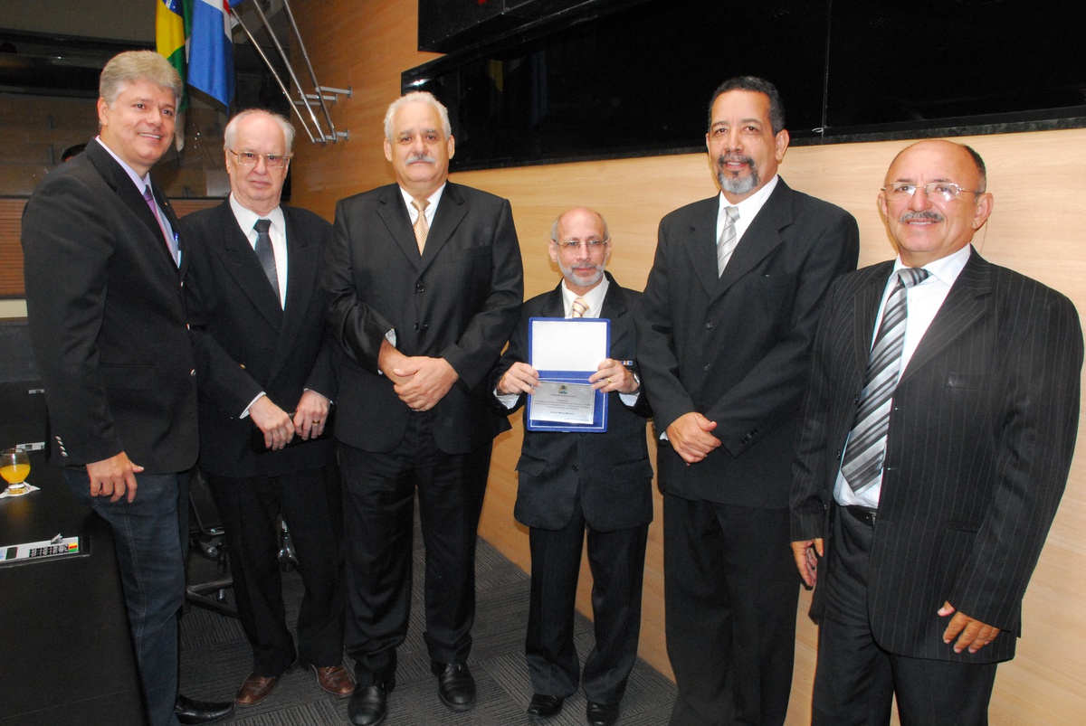 Câmara do Recife homenageia a FCAP — Câmara Municipal do Recife - PE
